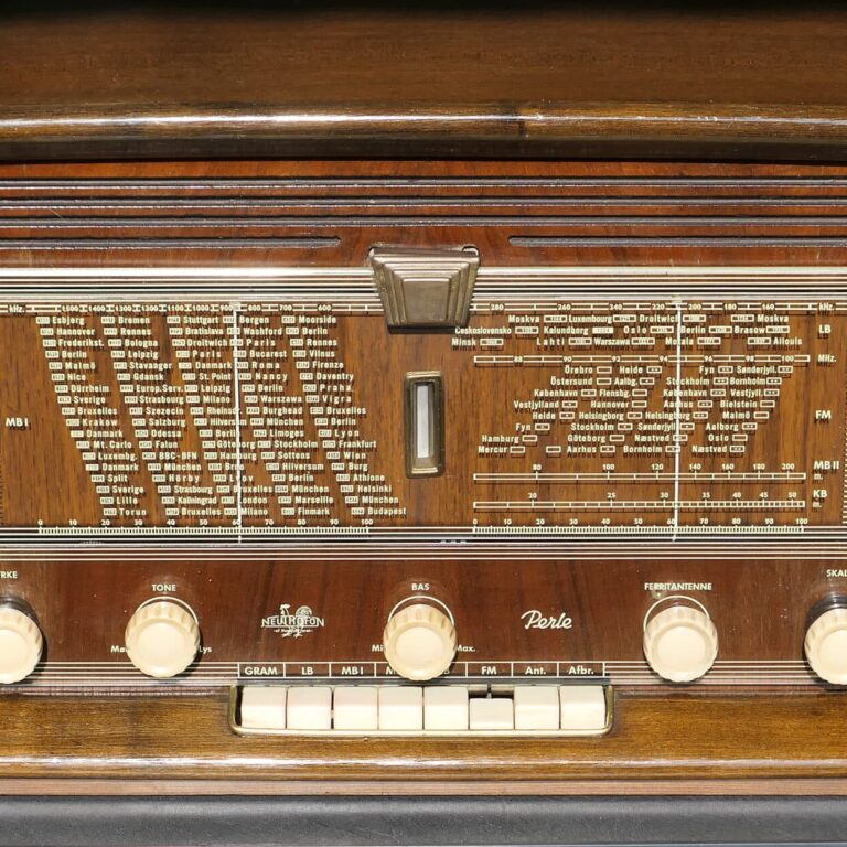 Offshore Radio Nostalgia – A kaleidoscope of the Watery Wireless era ...